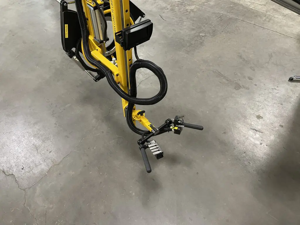 Industrial Manipulator with a Custom Tire Handler - GCI