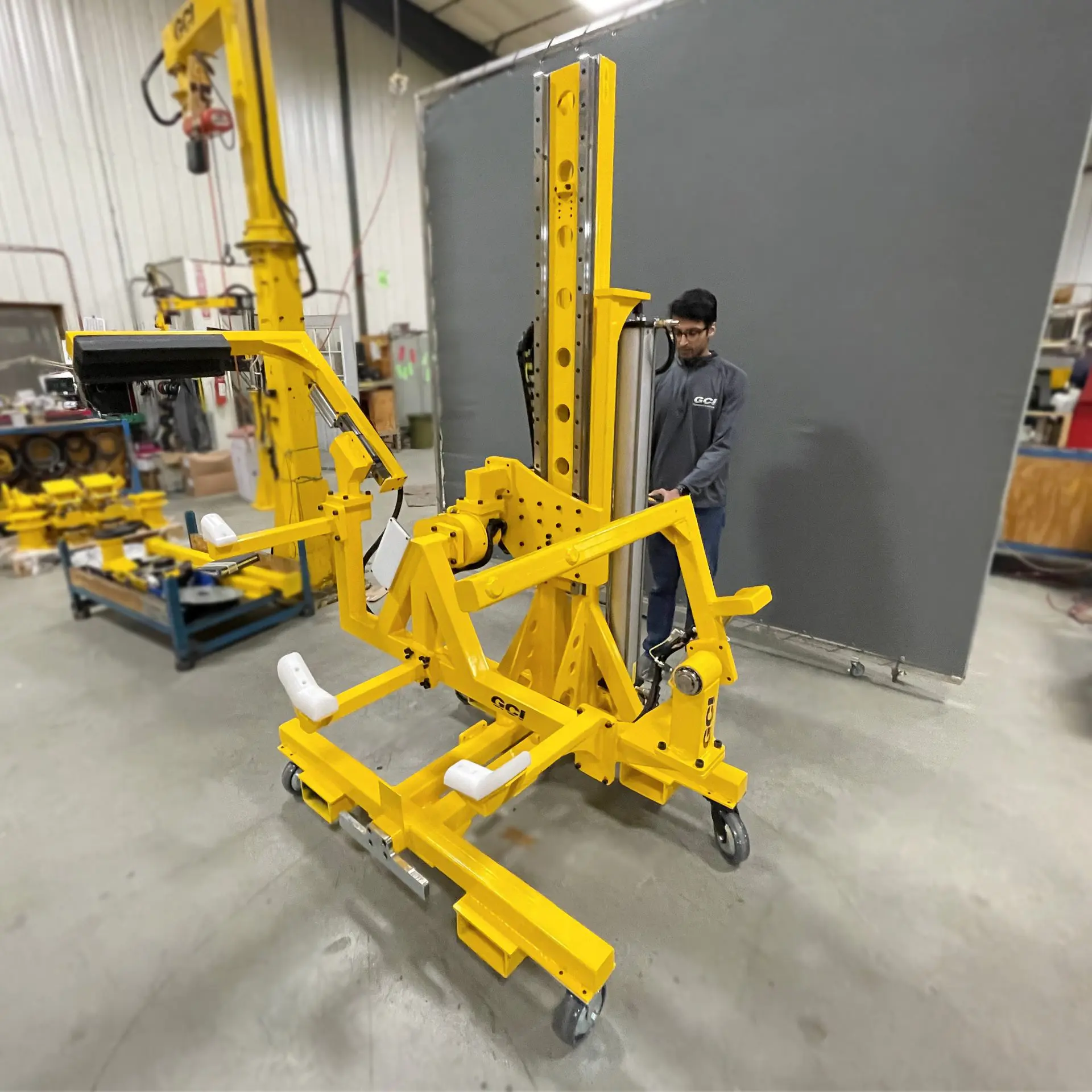 Mobile Lift Assist Cart for Fender Installation - GCI